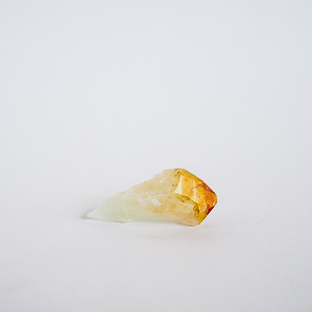 Punta de Citrino en bruto - My Essential Feelings